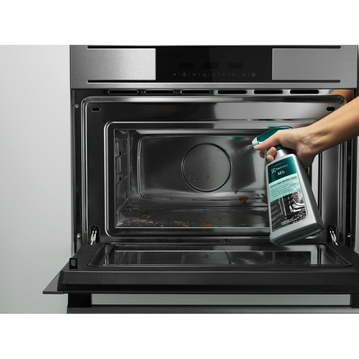 Oven & Microwave Cleaner Spray M3OCS301 | Electrolux Malaysia