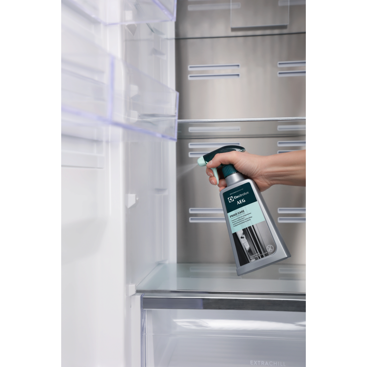 Refrigerator Cleaning Spray M3RCS301 | Electrolux Malaysia